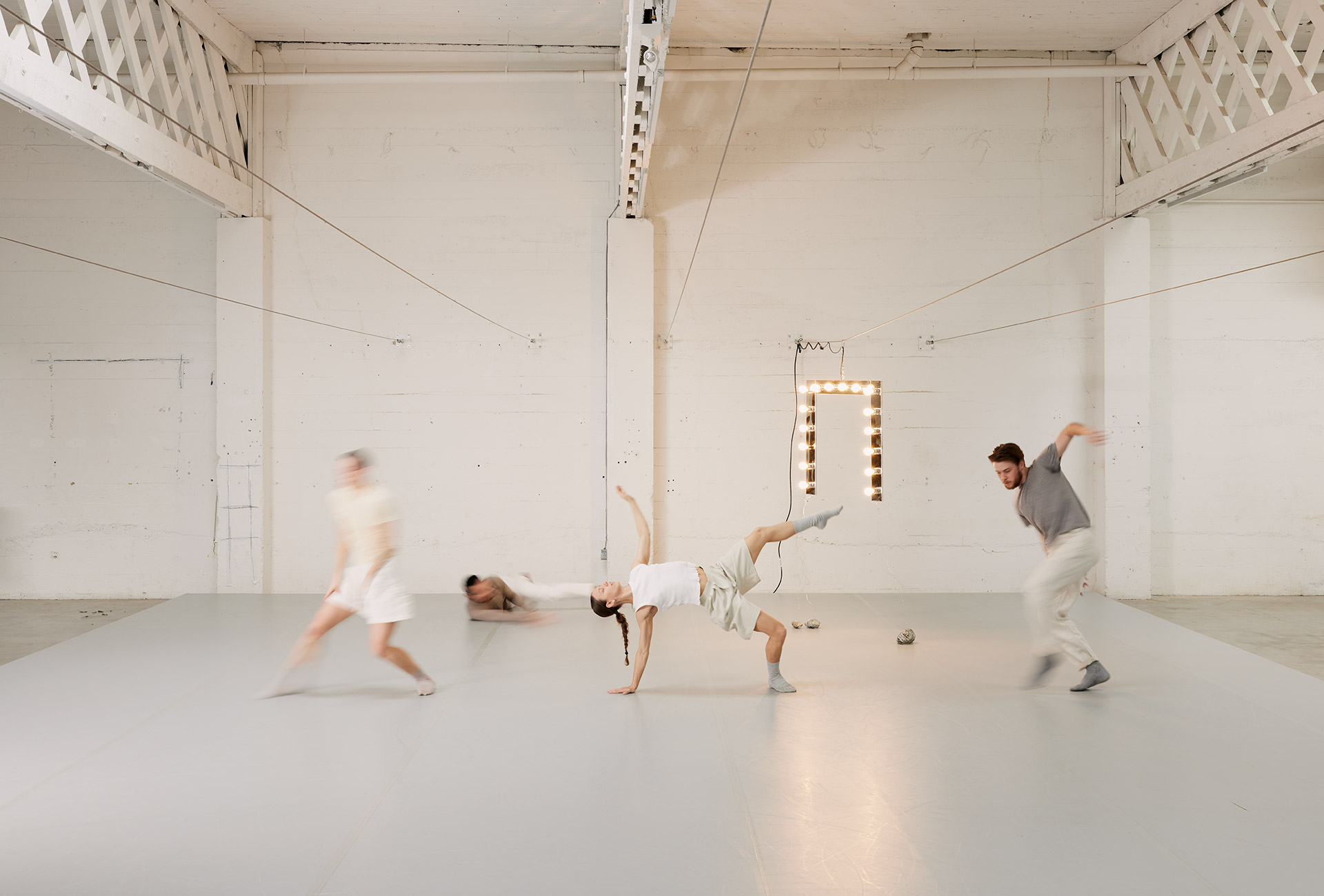 Many Worlds - Rachel Meyer